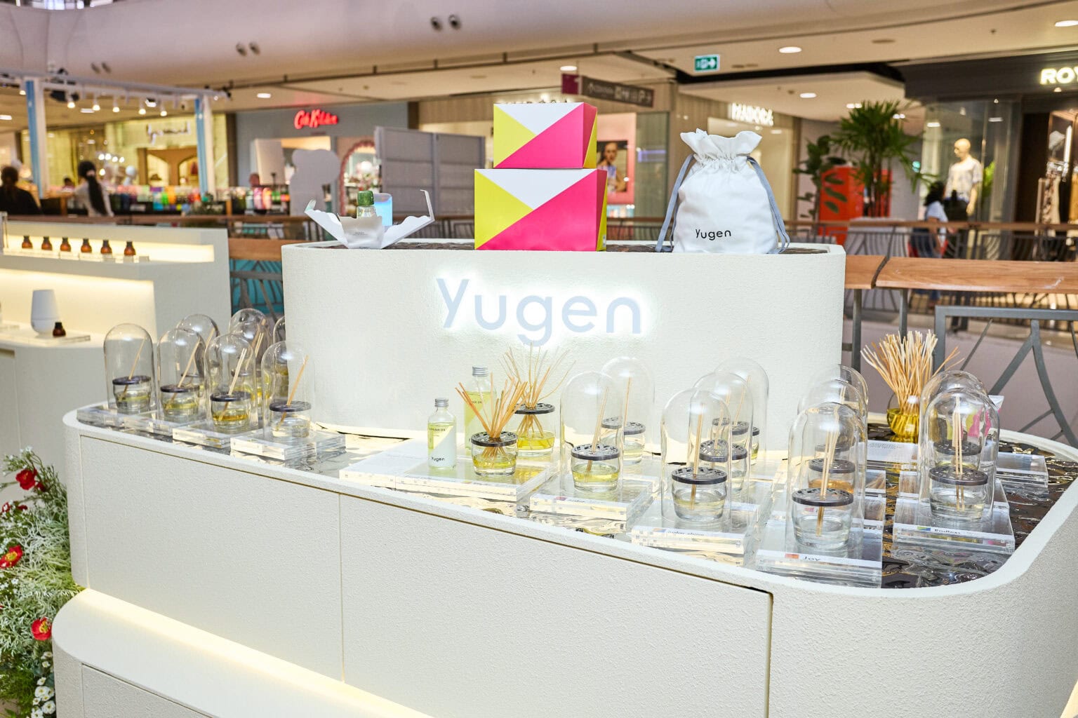 Contact - Yugen